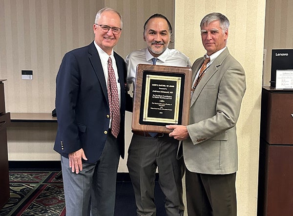 Amirreza Motameni, MD, Receives 2024 Dascomb Award, WakeMed’s Highest Teaching Honor | WakeMed